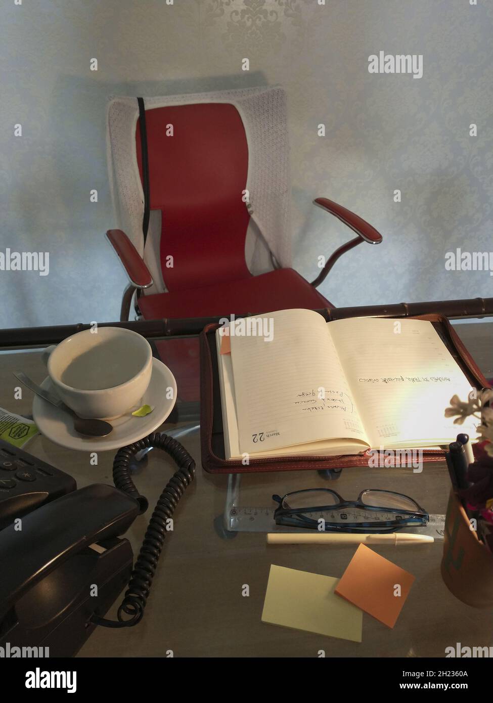 Psychology office desk Stock Photo - Alamy