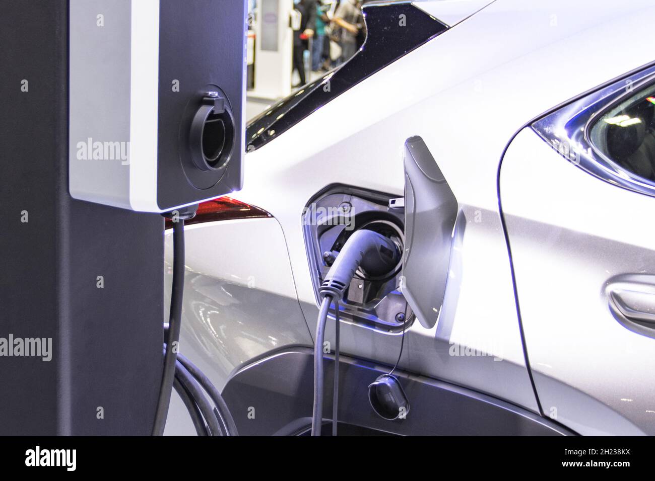 the charging the battery for the car new Automotive Innovations the ...