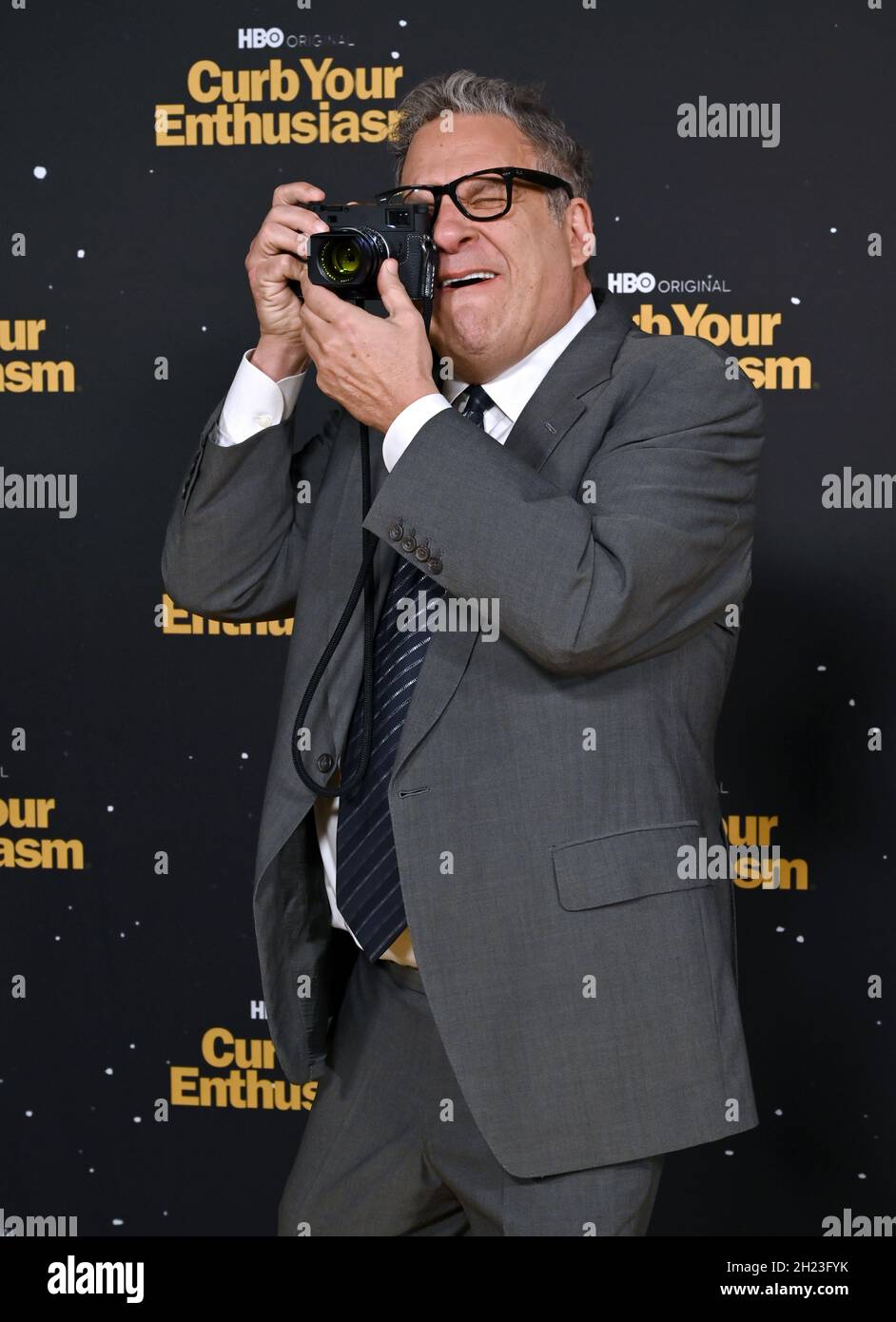 Jeff garlin 2021 hi-res stock photography and images - Alamy
