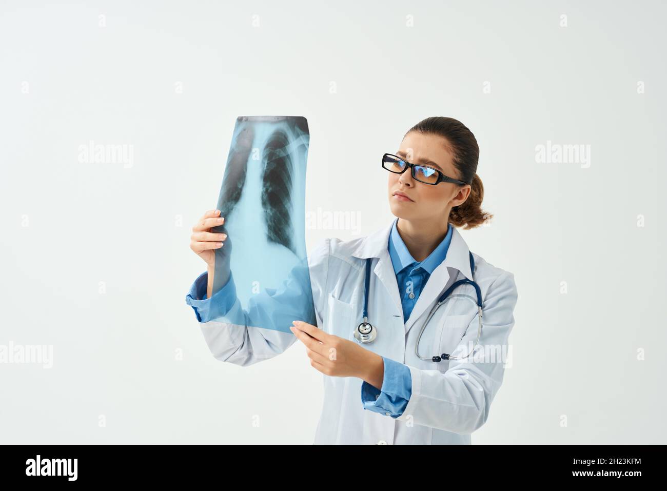 radiologist diagnostics patient scan Studio Stock Photo - Alamy