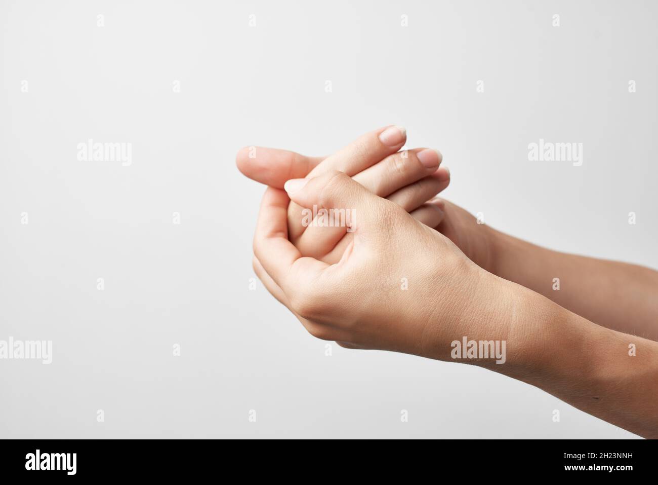 hand problem injury rheumatism treatment Stock Photo - Alamy