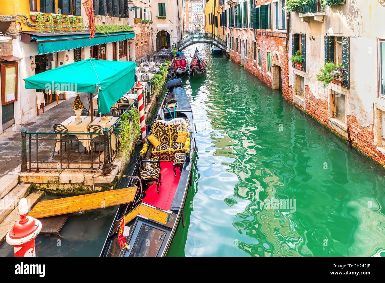 Colorful medieval facade gondola hi-res stock photography and images ...