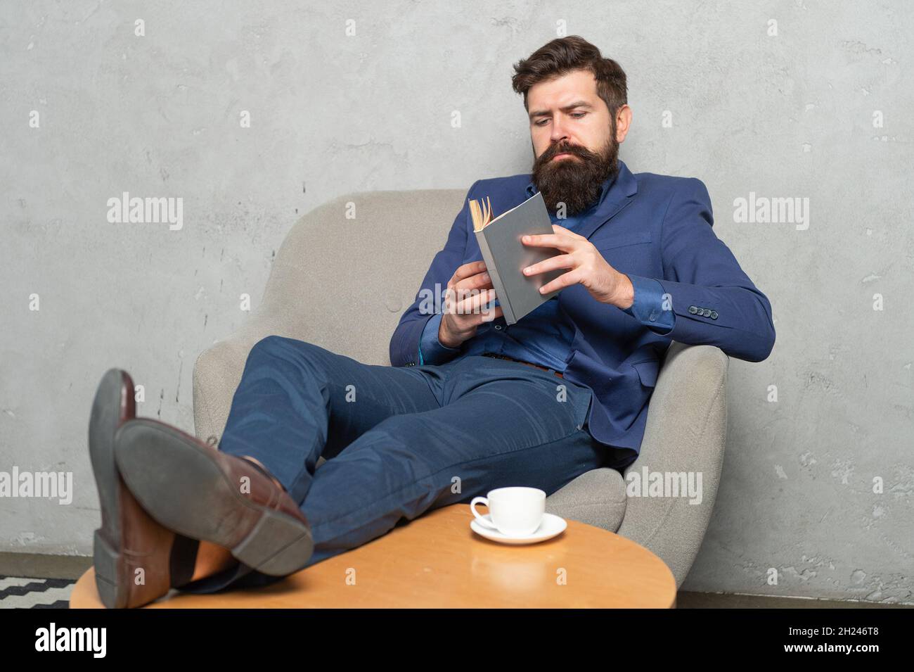 Bearded man ceo read hi-res stock photography and images - Alamy