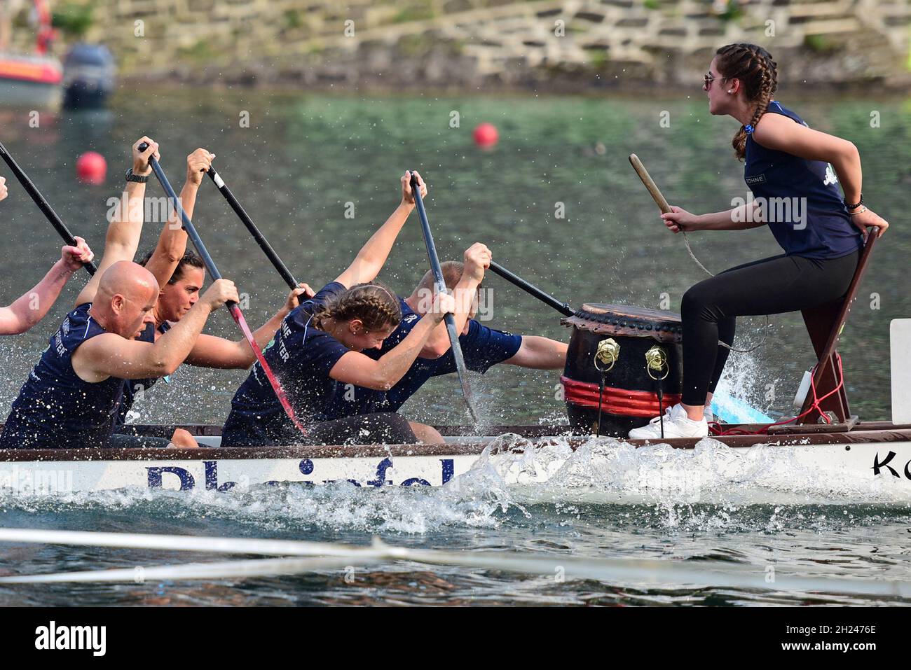 Ein Drachenboot-Rennen in Deutschland - A dragon boat race in Germany ...