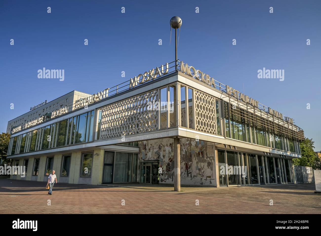 Cafe Moskau, Karl-Marx-Allee, Mitte, Berlin, Deutschland Stock Photo ...