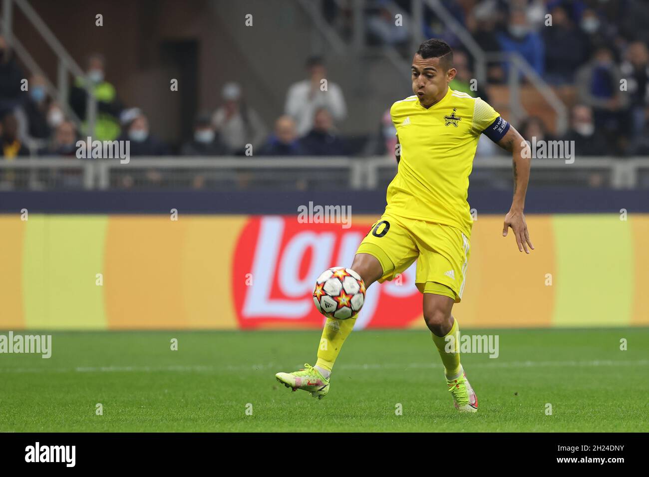 Frank Castaneda of FC Sheriff Tiraspol in action during the UEFA ...
