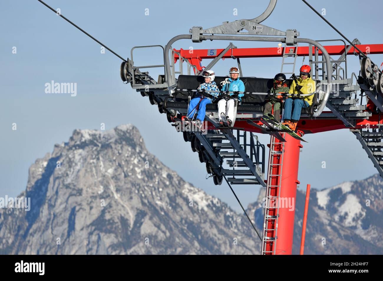 Feuerkogel seilbahn ebensee hi-res stock photography and images - Alamy