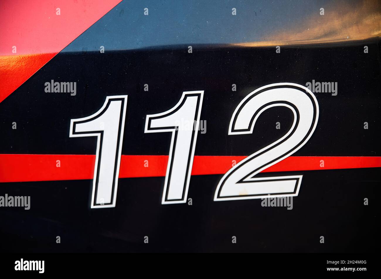112 written by the carabinieri on the service car Stock Photo - Alamy