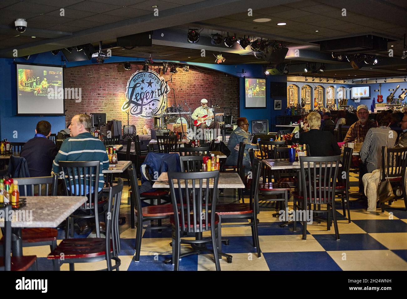 Chicago rock cafe hi-res stock photography and images - Alamy