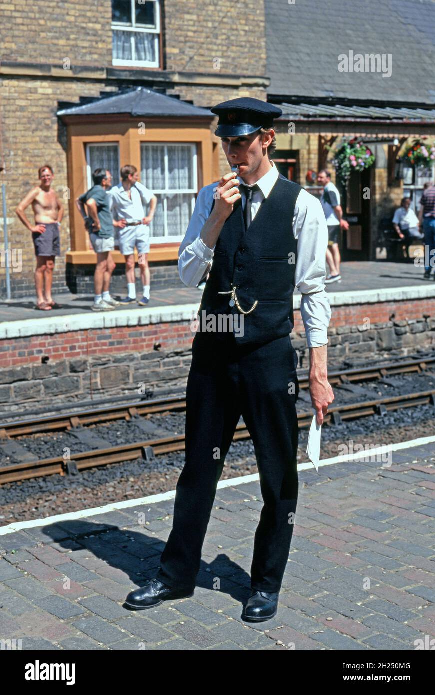 British rail porter hi-res stock photography and images - Alamy