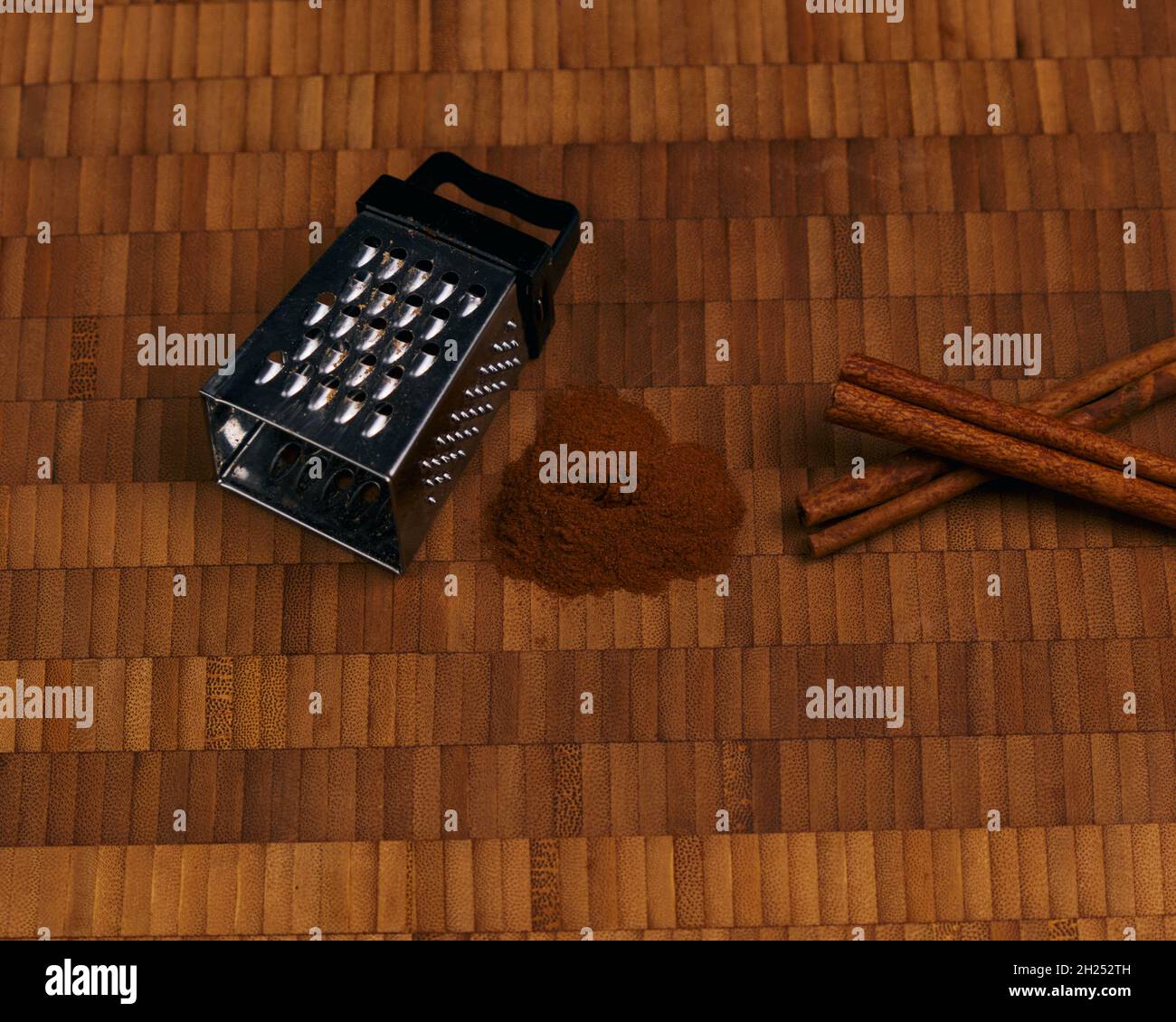 Bamboo chopper hi-res stock photography and images - Alamy