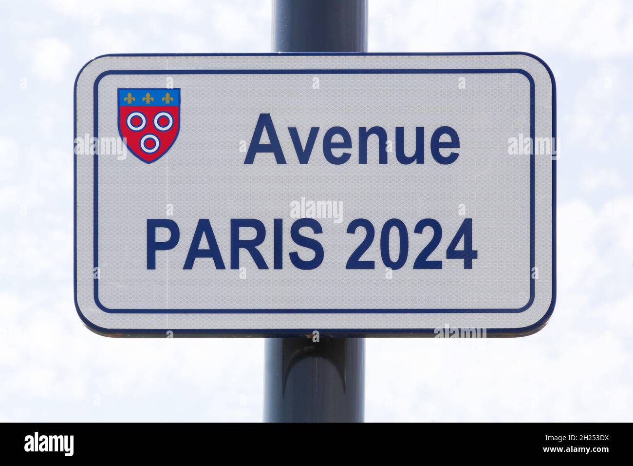 Signage paris 2024 hi-res stock photography and images - Alamy