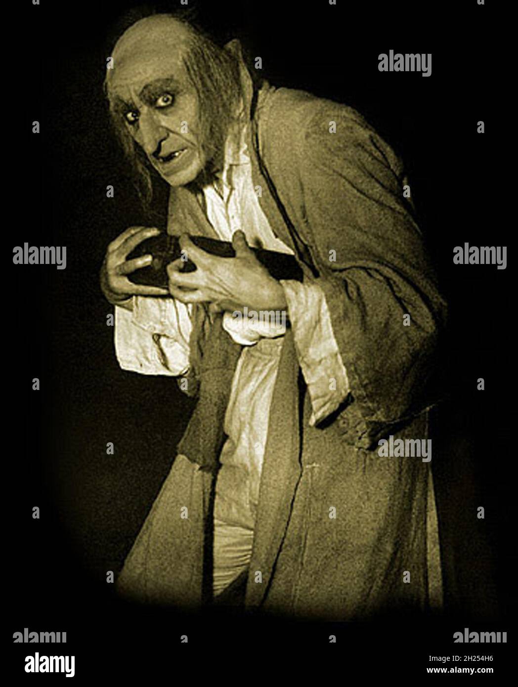 Nosferatu 1922 Poster High Resolution Stock Photography and Images - Alamy
