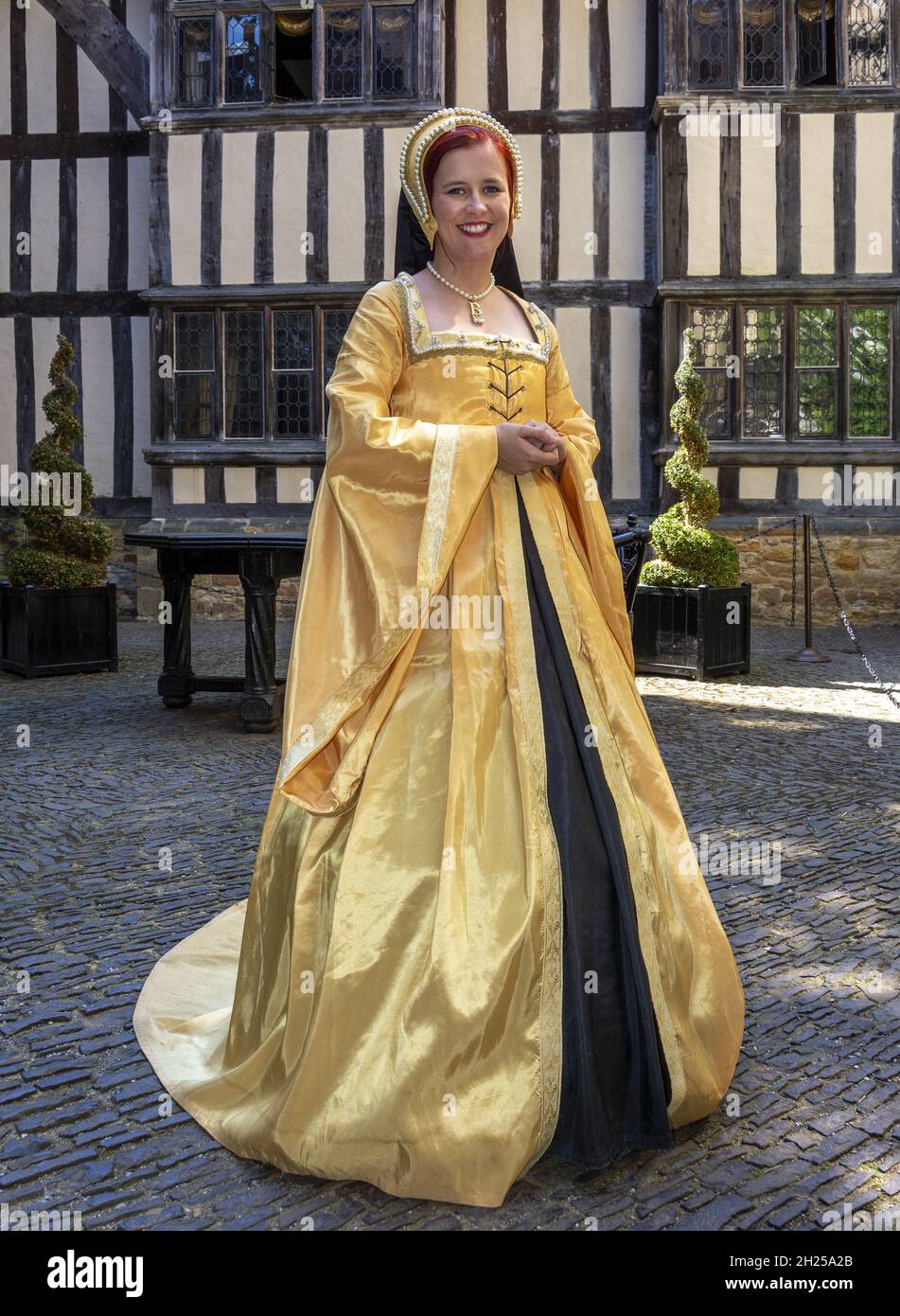 Lady dressed in Tudor costume at Hever Castle in Hever near Edenbridge ...