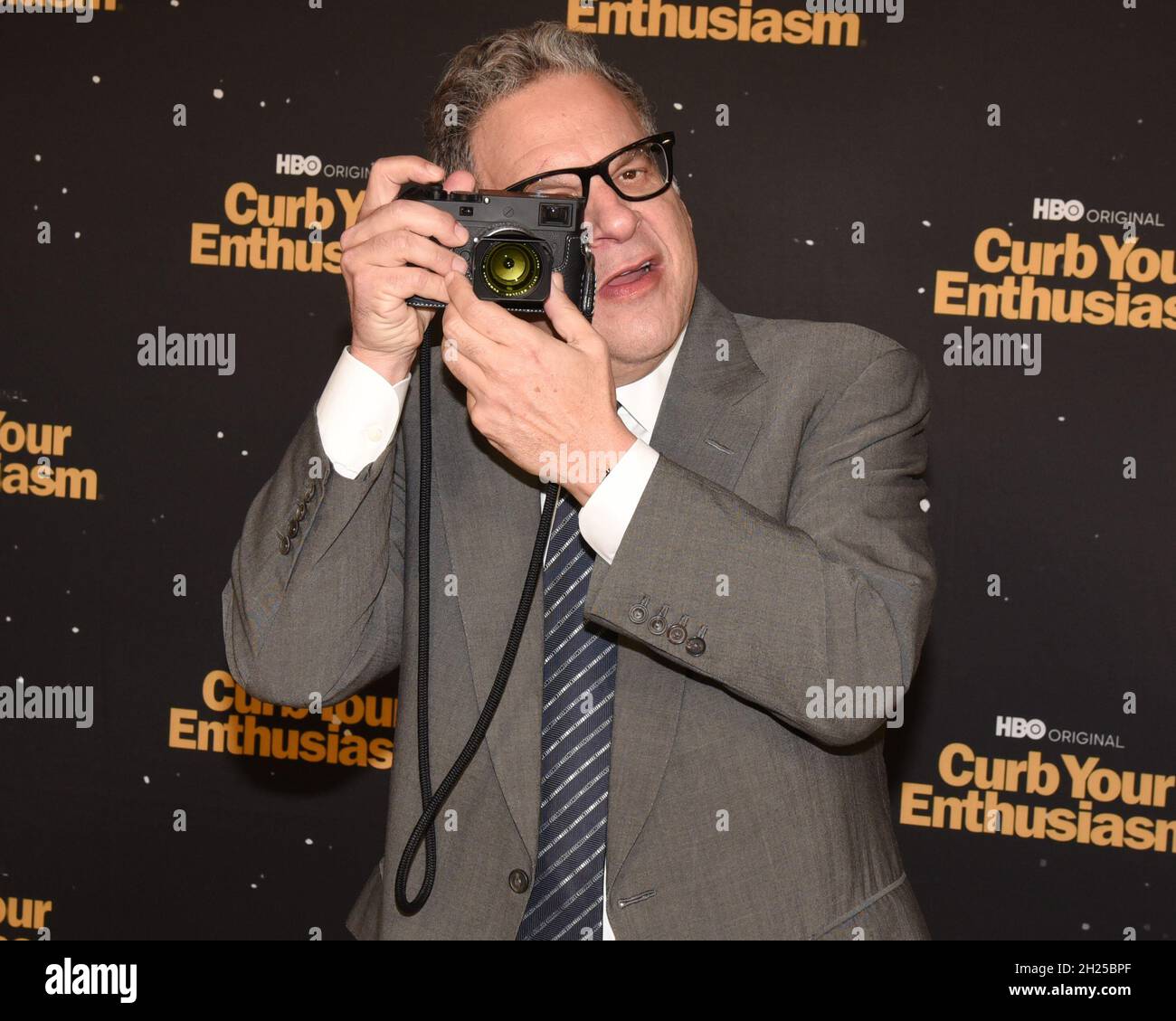 Jeff garlin 2021 hi-res stock photography and images - Alamy