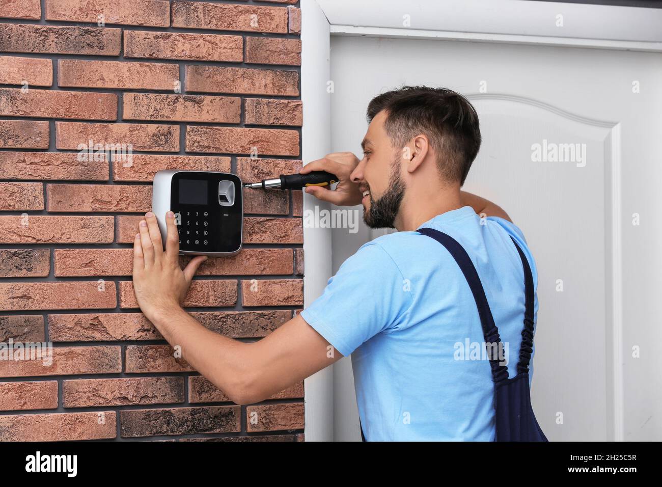 Install alarm control panel hi-res stock photography and images - Alamy