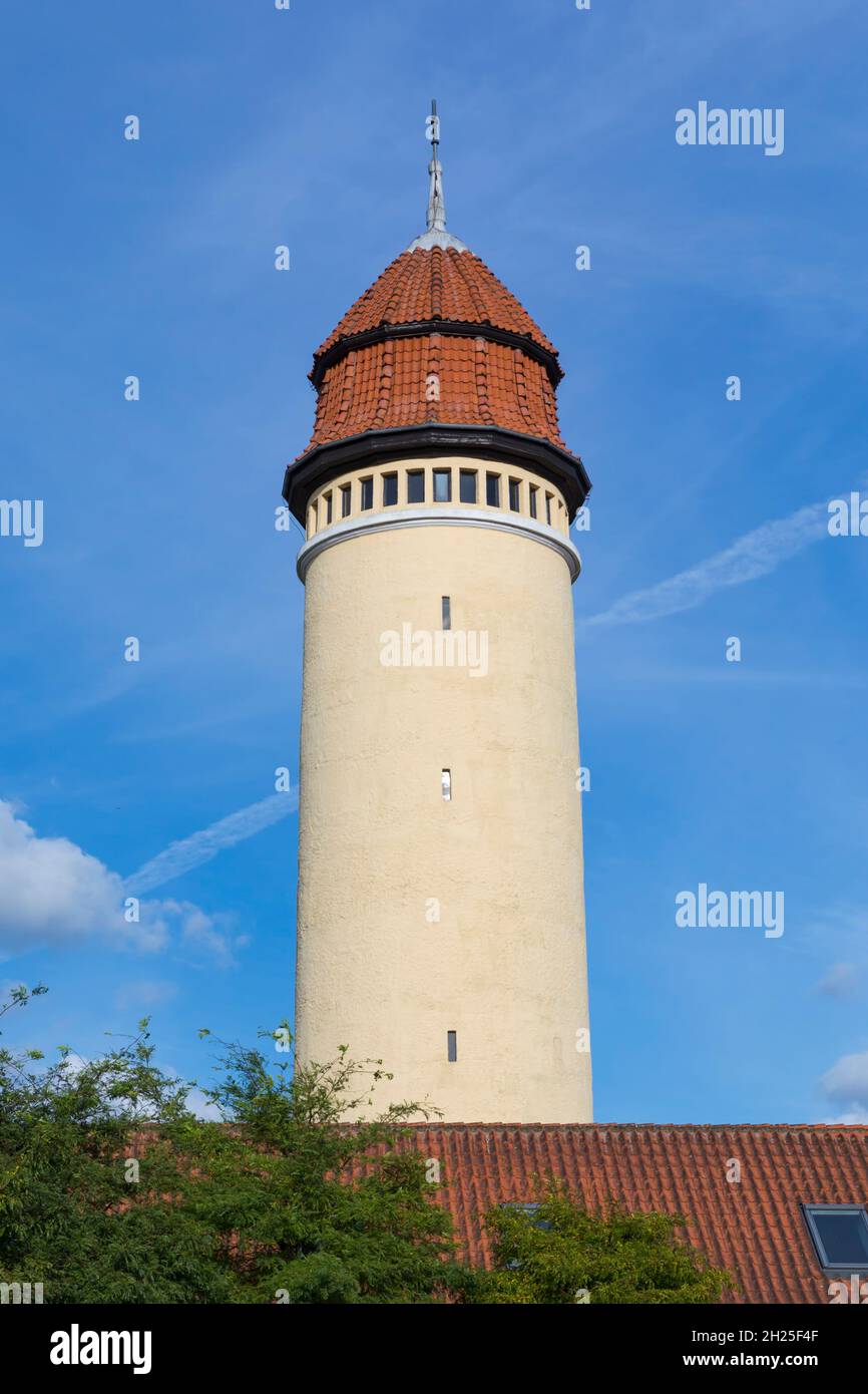 Water reservoir tower hi-res stock photography and images - Alamy