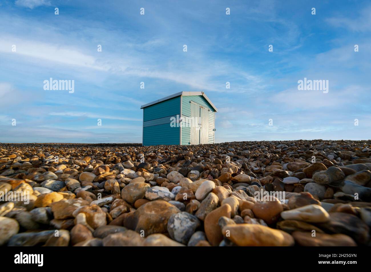 Wooden beach hut hi-res stock photography and images - Alamy