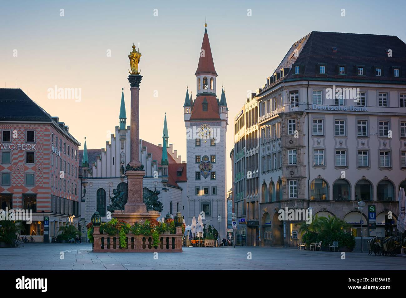 Munich, Germany - September 25, 2021: cityscape with famous Old Town ...