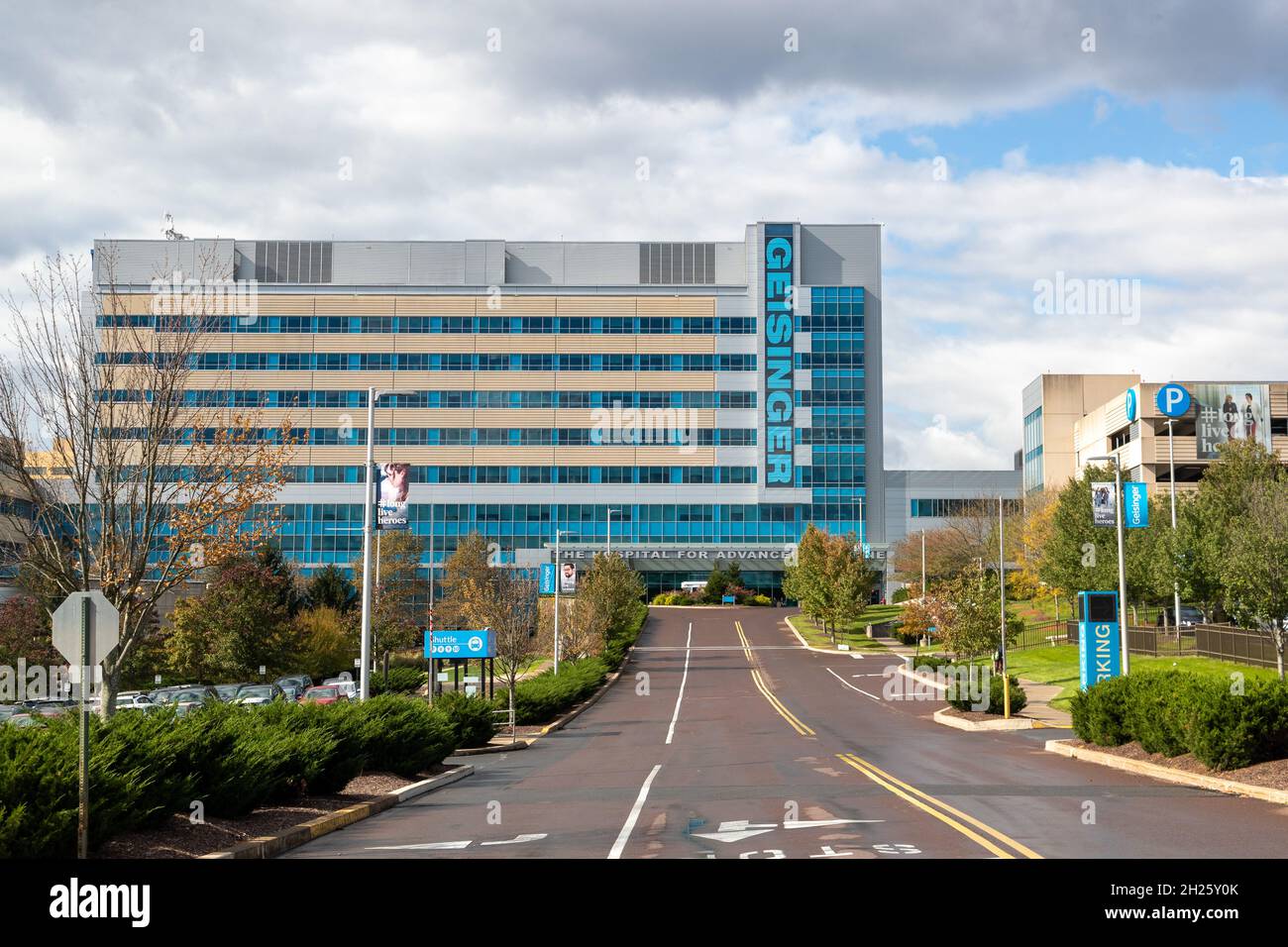 An exterior view of Geisinger's Hospital for Advanced Medicine in ...