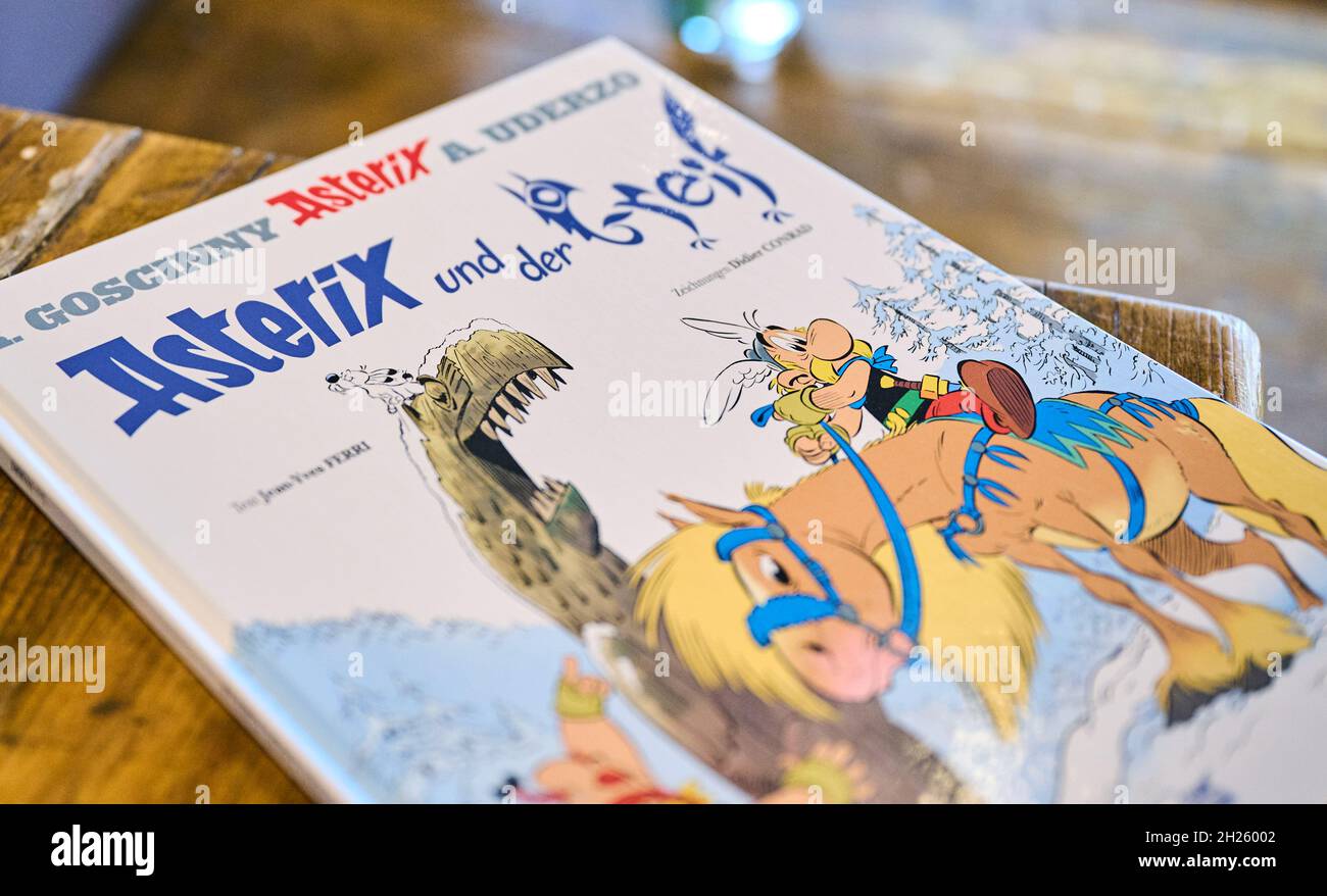 Asterix and obelix comics hi-res stock photography and images - Alamy