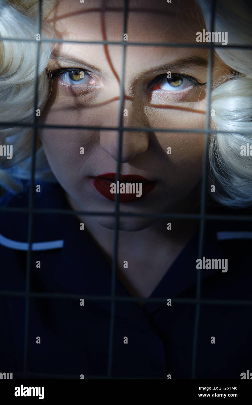 Girl sad bar hi-res stock photography and images - Alamy