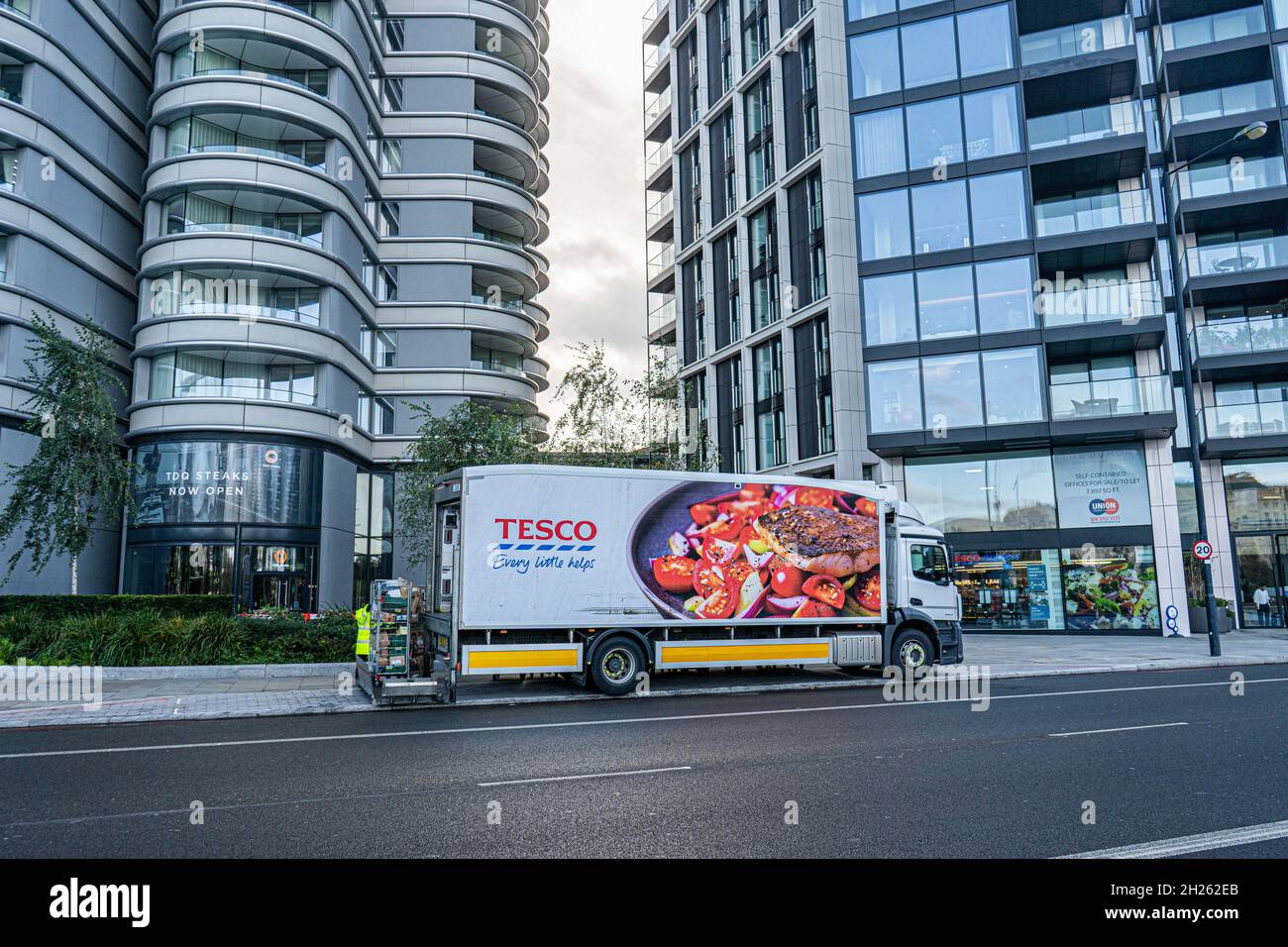 Tesco supermarket grocery delivery truck, London, UK Stock Photo - Alamy