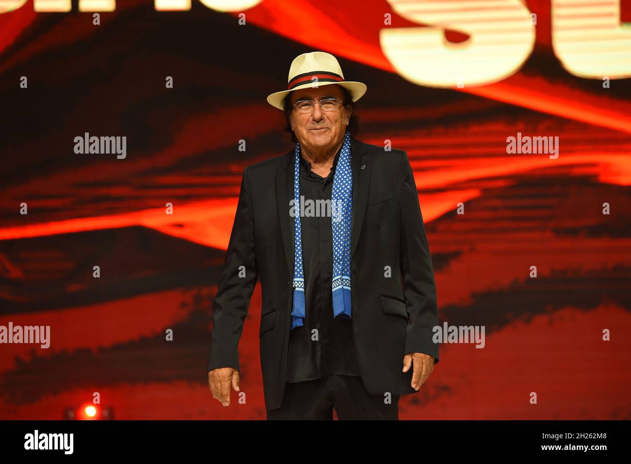 Al bano albano carrisi hi-res stock photography and images - Alamy