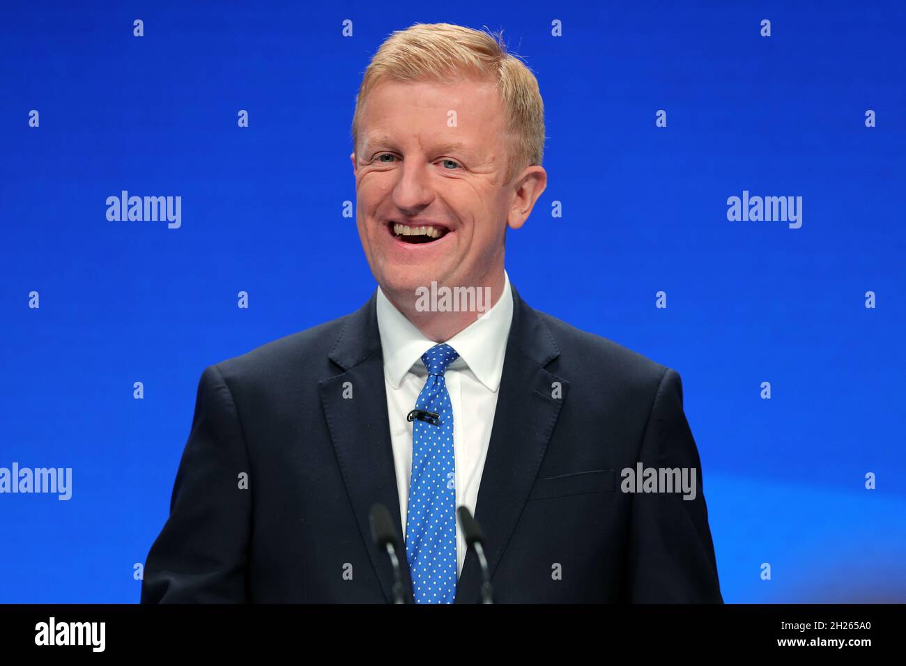 Oliver dowden portrait hi-res stock photography and images - Alamy