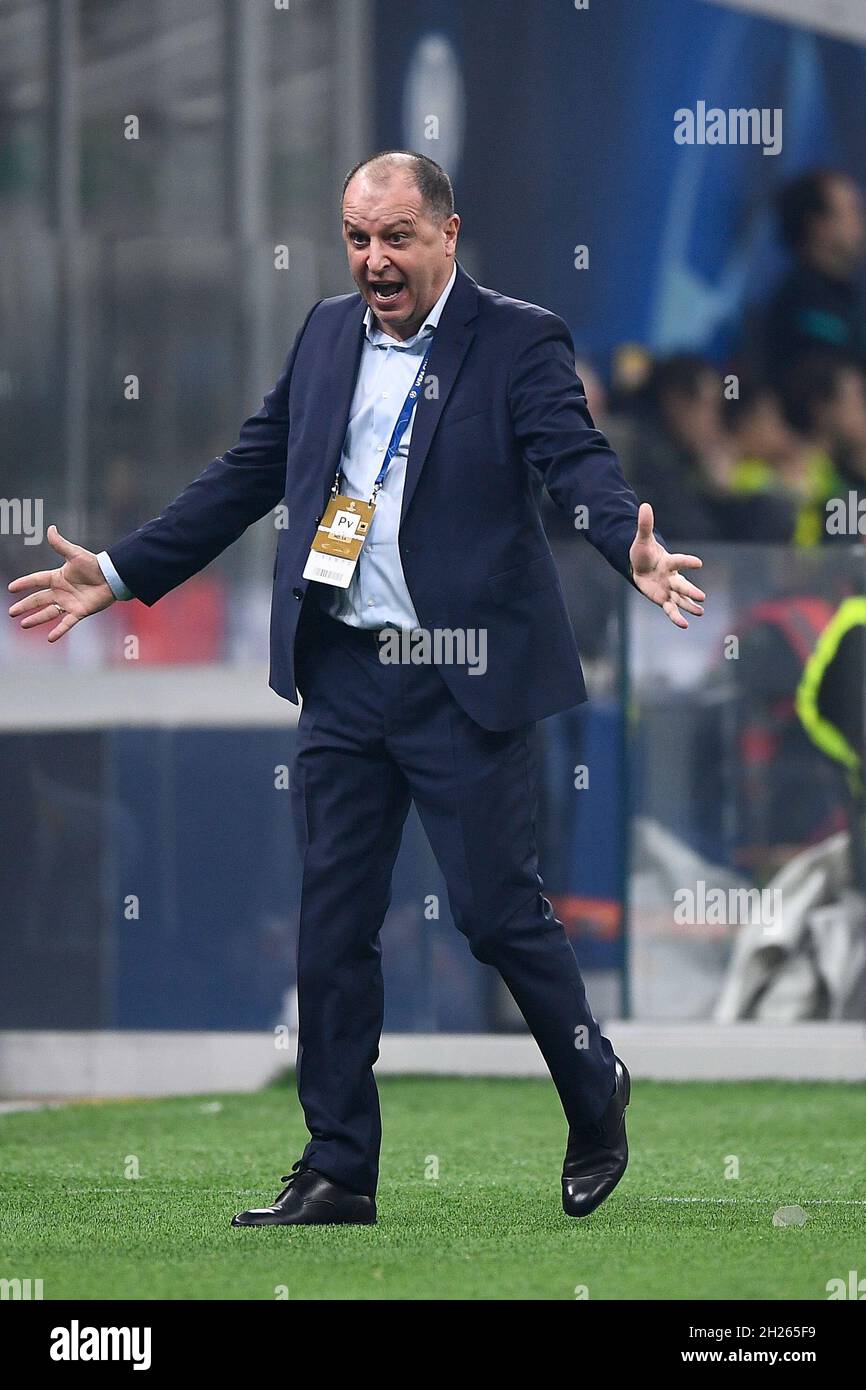 Vernydub hi-res stock photography and images - Alamy