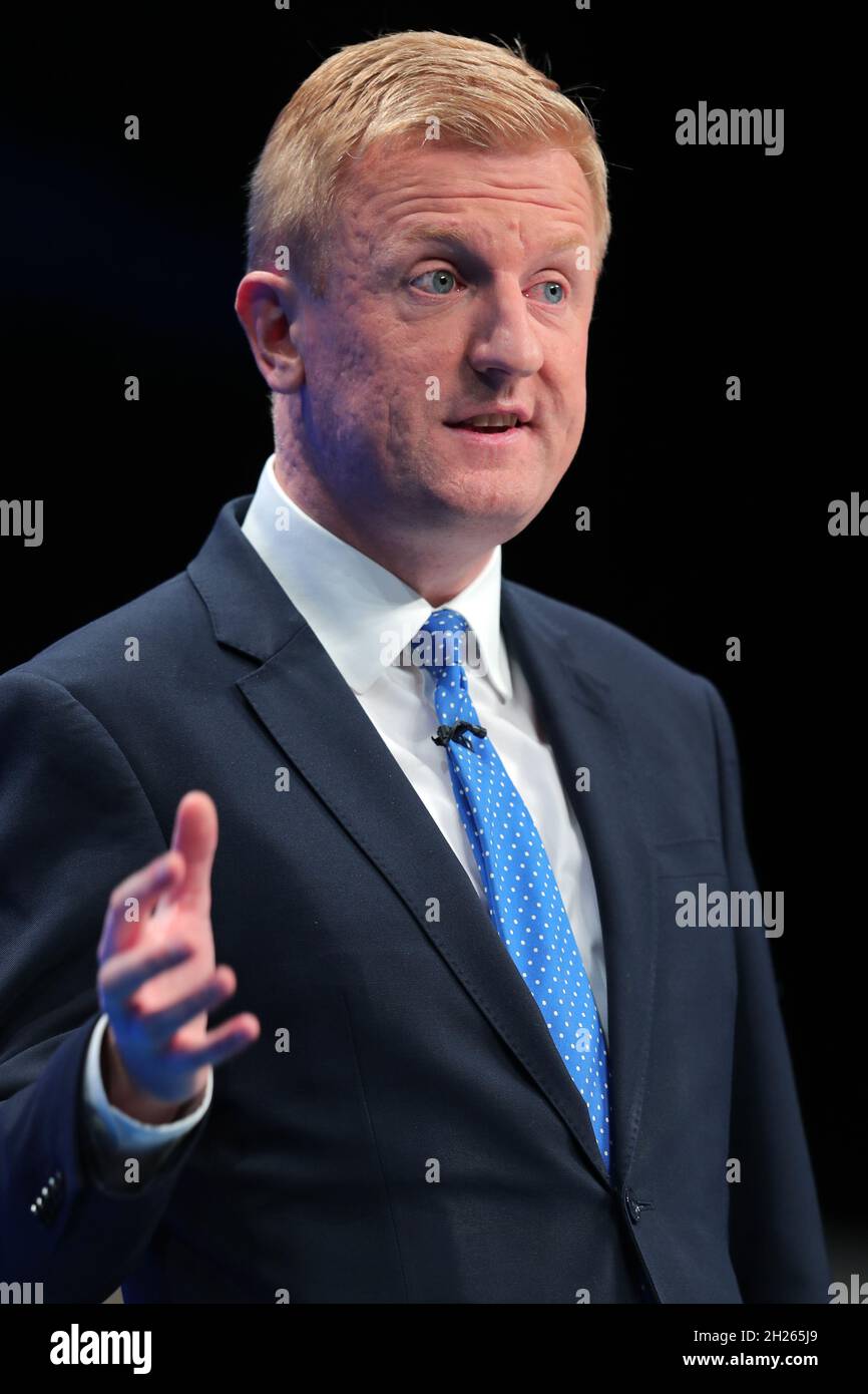 Oliver dowden conservative hi-res stock photography and images - Alamy