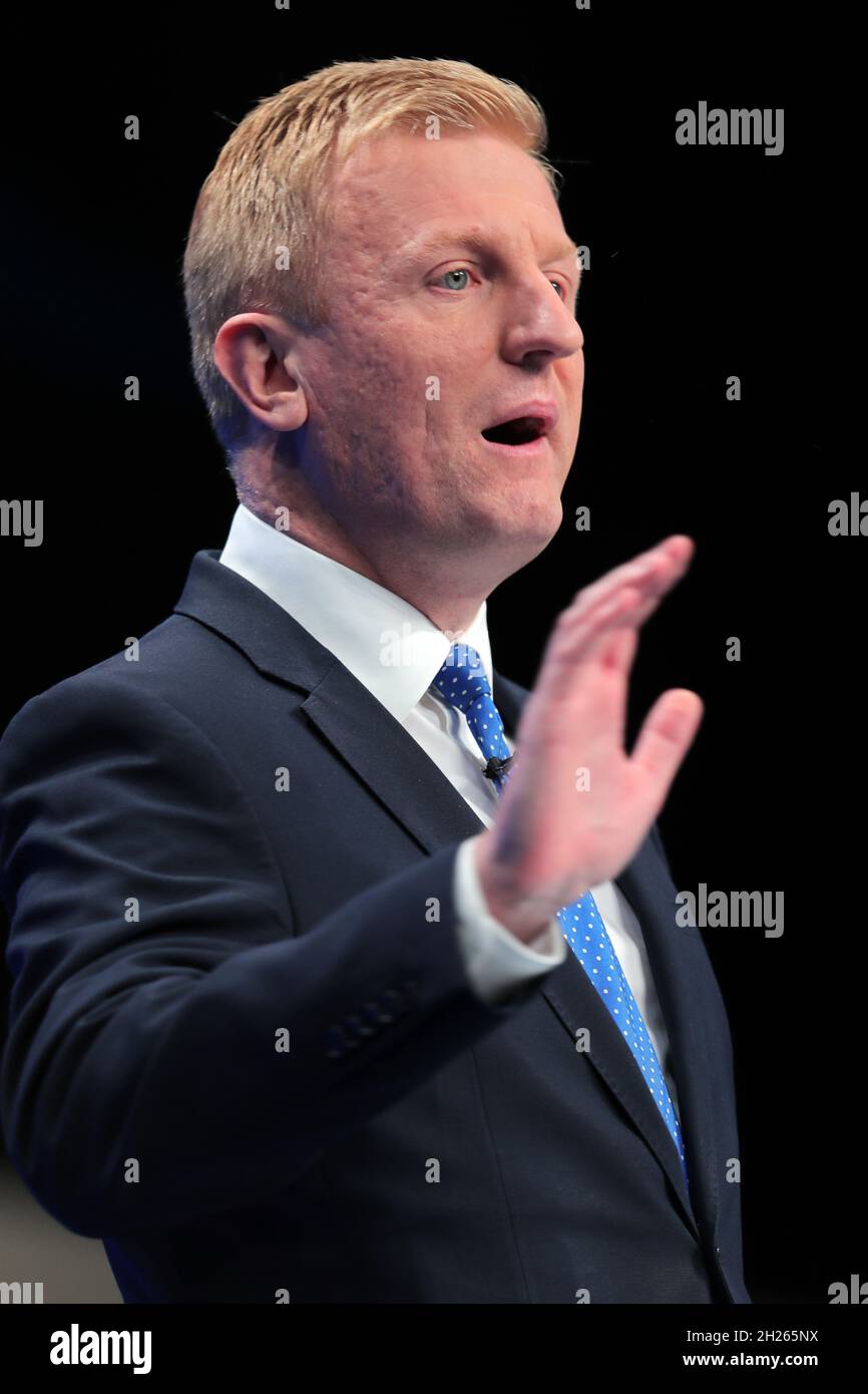 Oliver dowden portrait hi-res stock photography and images - Alamy