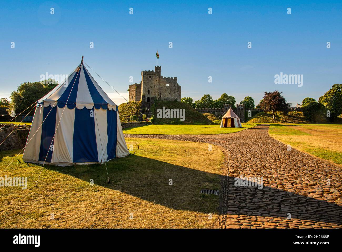Anglo saxon castle wales hi-res stock photography and images - Alamy
