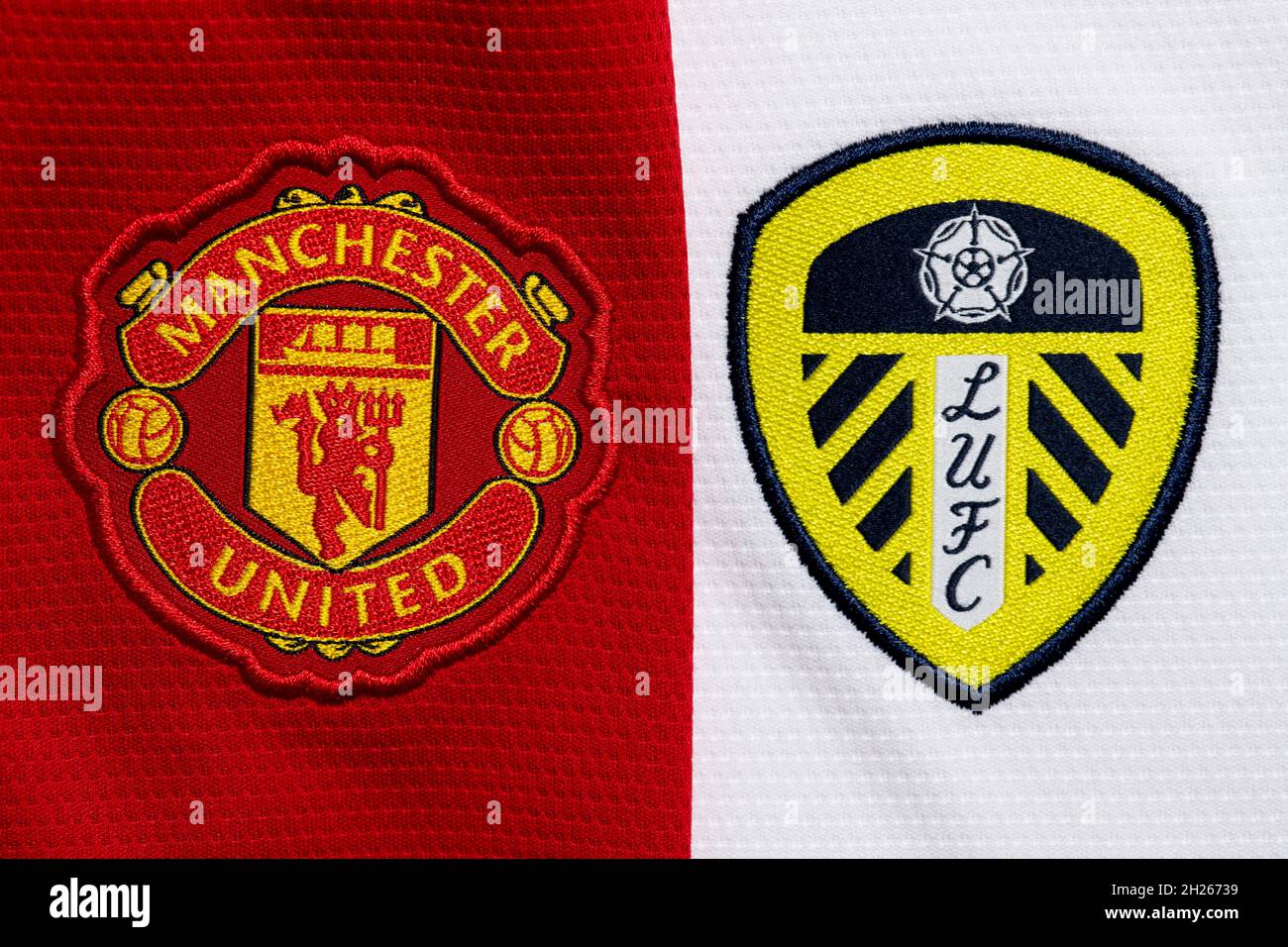 Leeds united football club crest hi-res stock photography and images ...