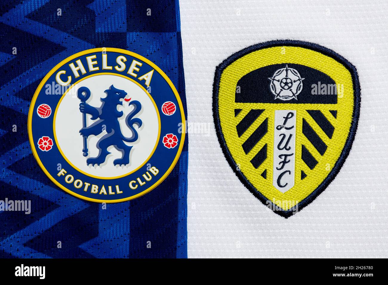 Leeds united football club crest hi-res stock photography and images ...