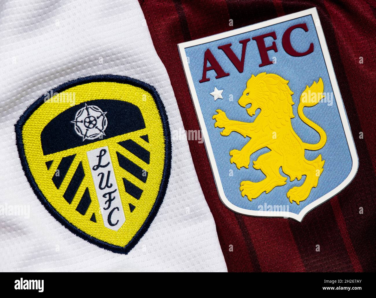 Leeds united football club crest hi-res stock photography and images ...
