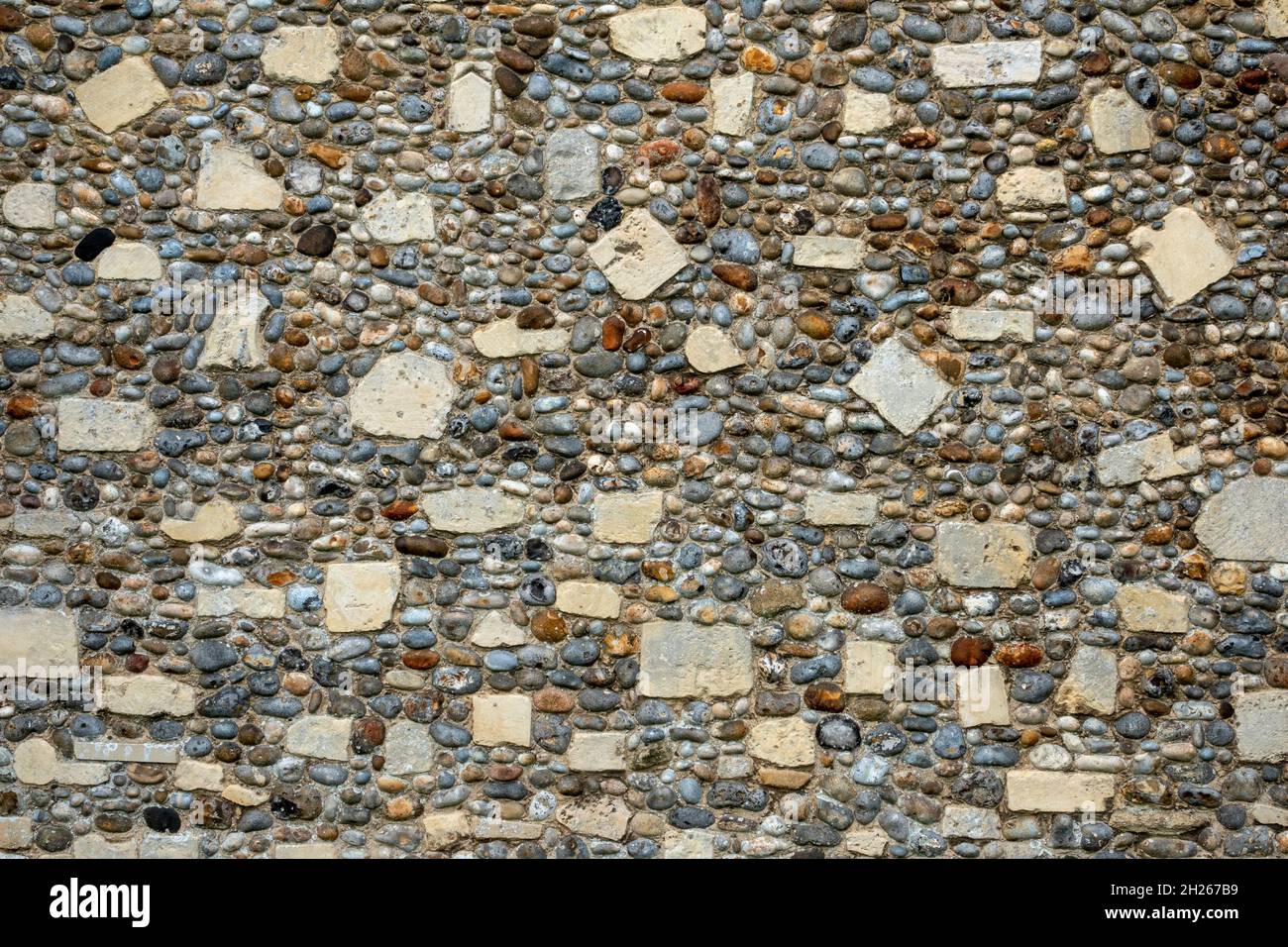 Flint nodules hi-res stock photography and images - Alamy