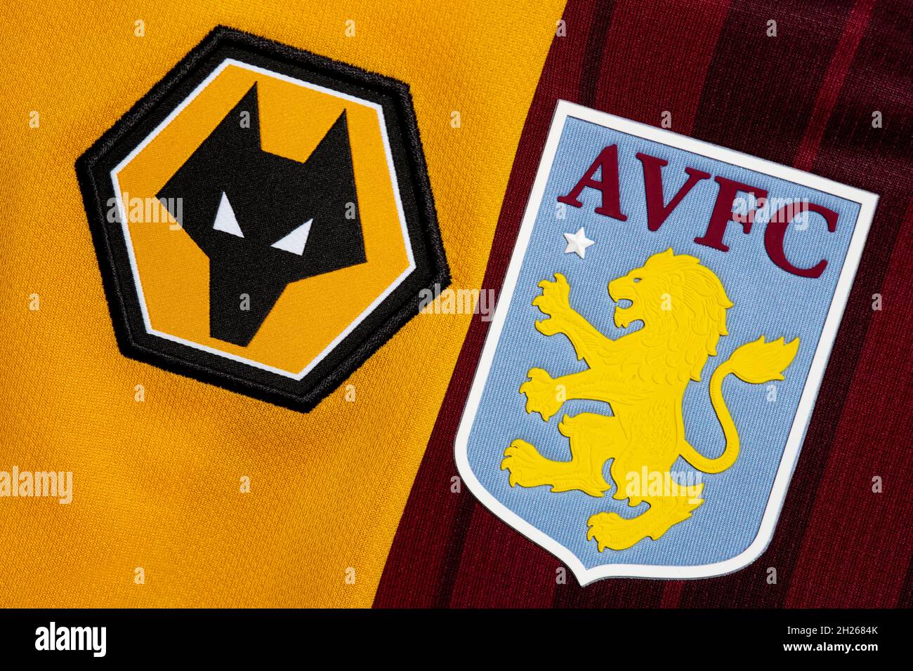 Wolverhampton wanderers football club logo hi-res stock photography and ...