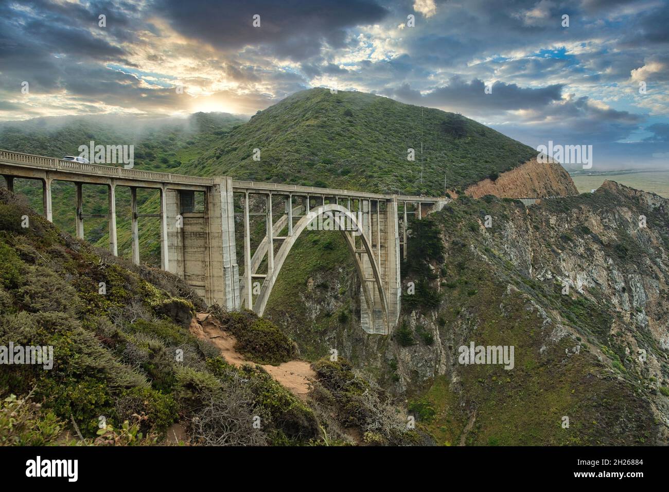 Bixby Creek Bridge or Bixby Canyon Bridge on the Big Sur coast of ...