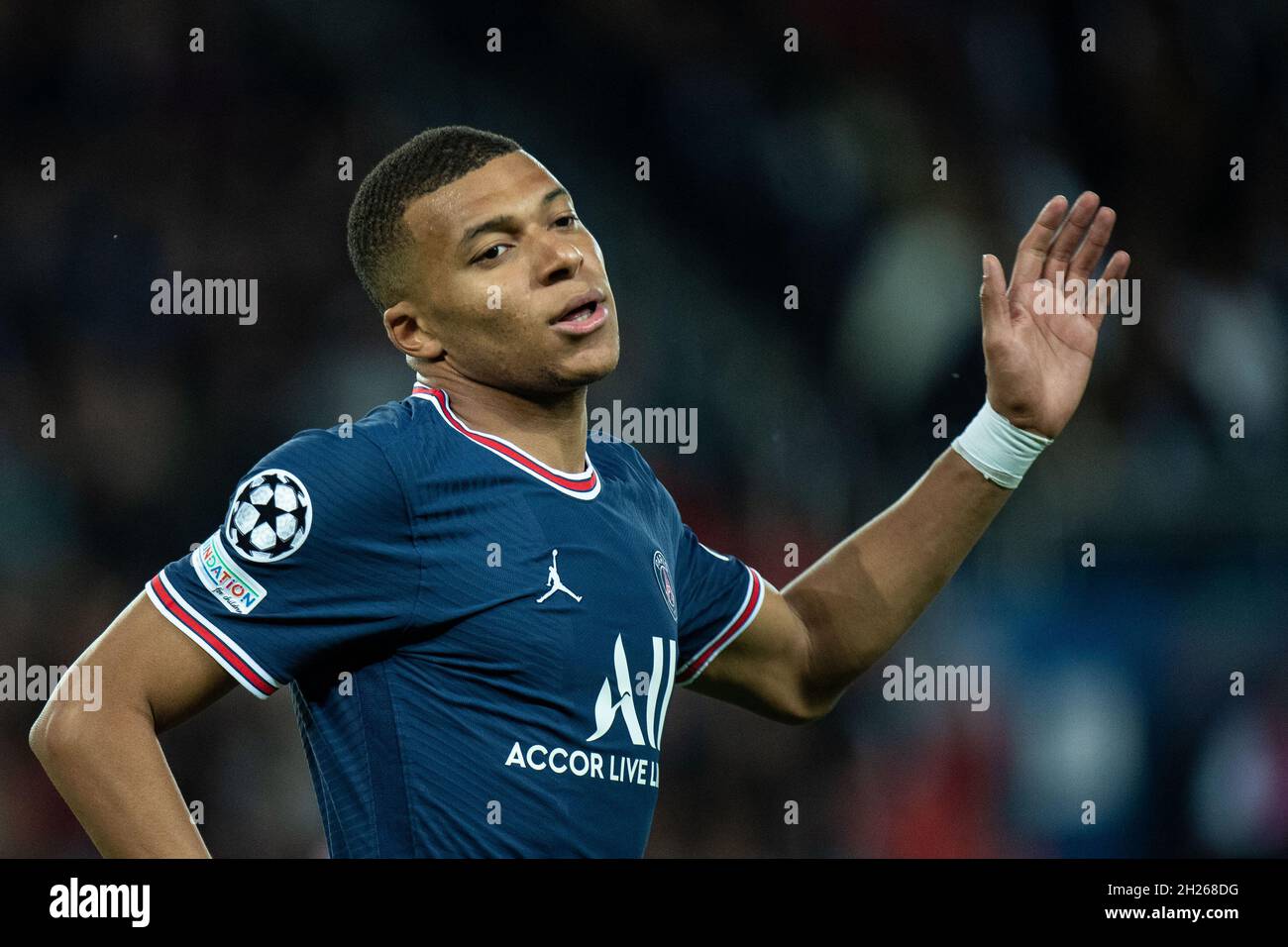 Kylian mbappé france flag hi-res stock photography and images - Alamy