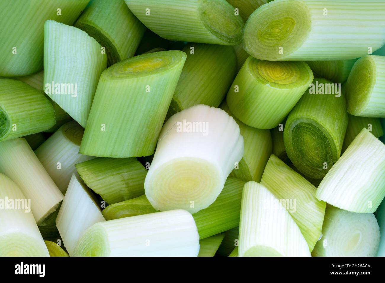Stack of leeks hi-res stock photography and images - Alamy