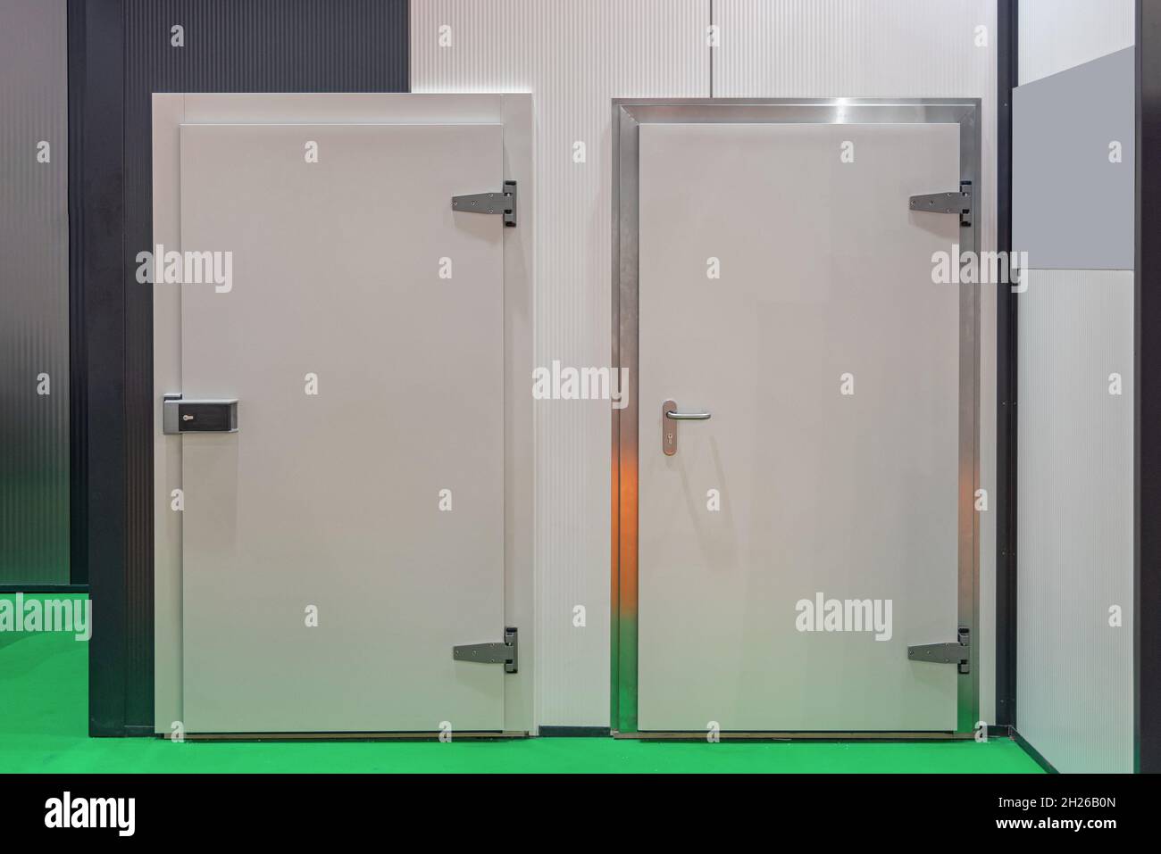 Refrigerator Cold Storage Room Insulated Doors Stock Photo - Alamy