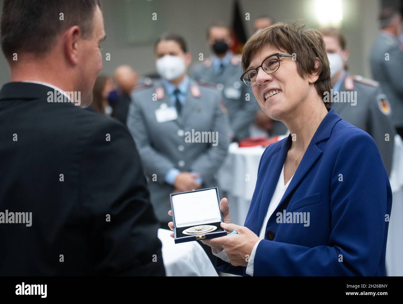 Berlin, Germany. 20th Oct, 2021. Annegret Kramp-Karrenbauer (CDU ...