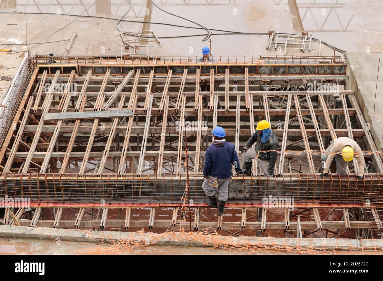 Civil construction workers, without identifying the face, who carry out ...