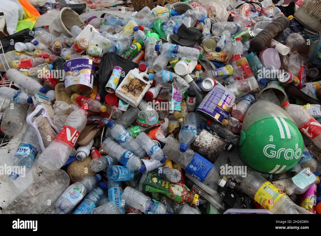 Piles of plastic waste in the Burangkeng landfills area, Bekasi Regency ...