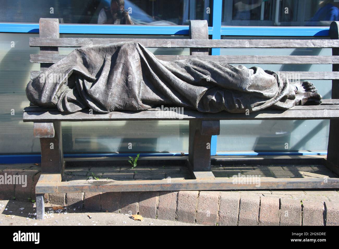 Timothy schmalz sculpture hi-res stock photography and images - Alamy