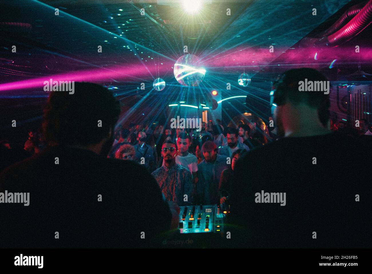 Some photos reflect the nightlife in Damascus - Syria after war 2021 ...