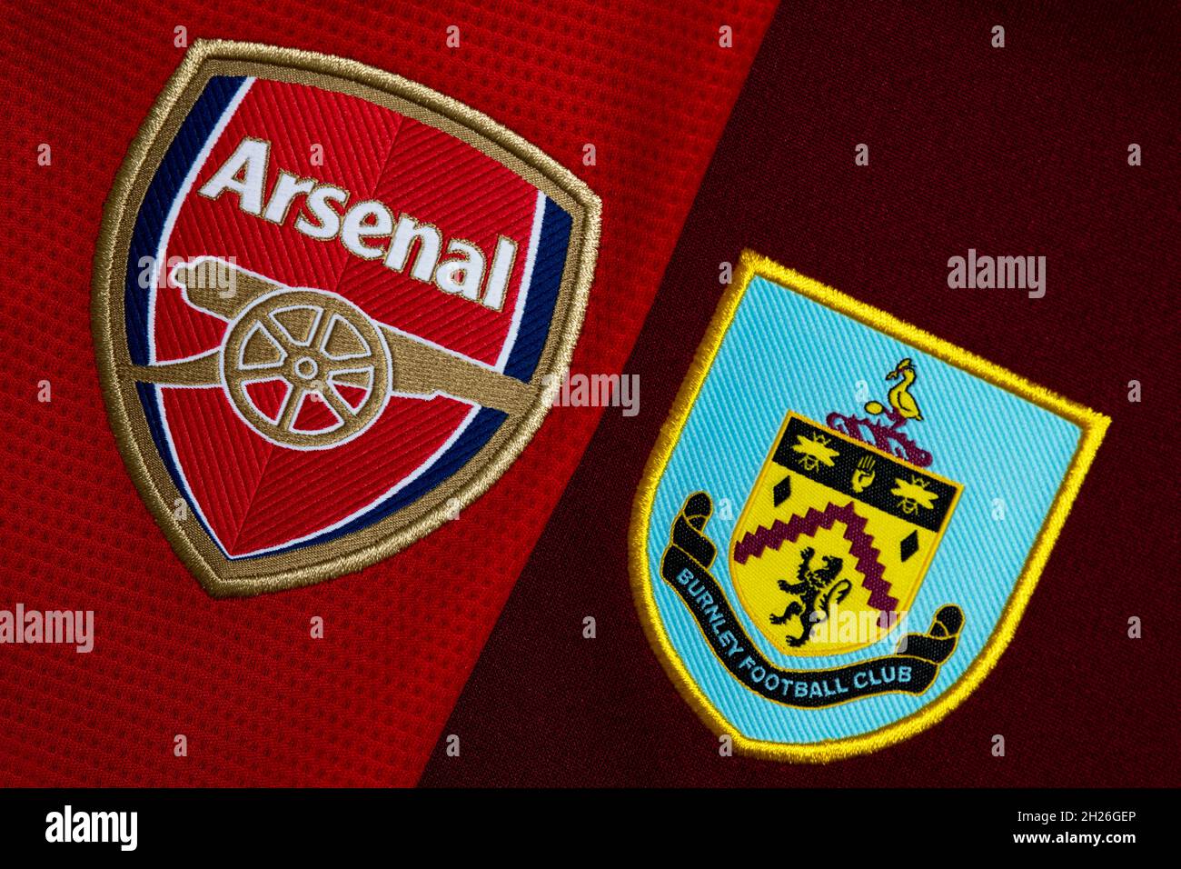 Arsenal fc badge hi-res stock photography and images - Alamy