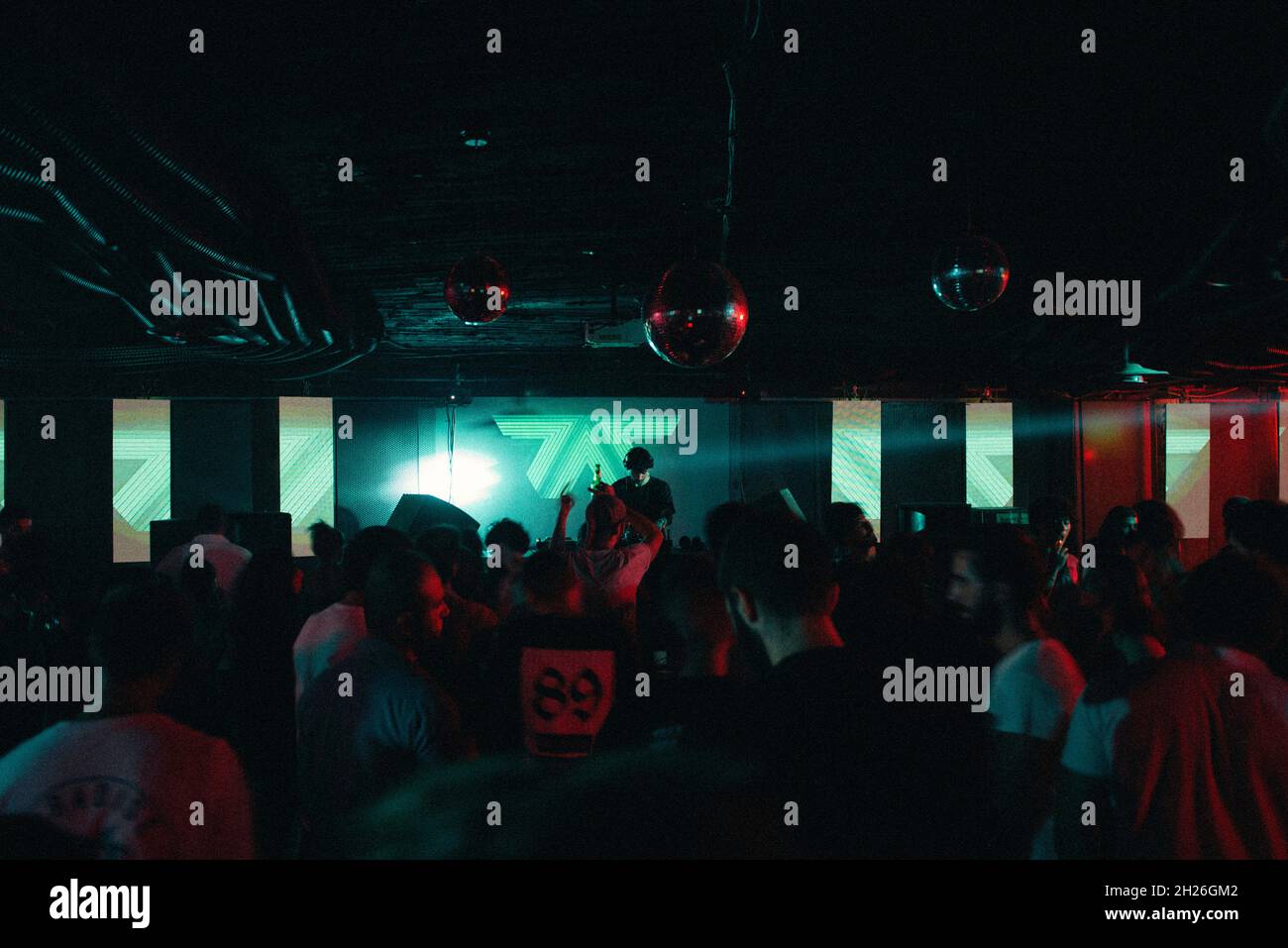 Some photos reflect the nightlife in Damascus - Syria after war 2021 ...