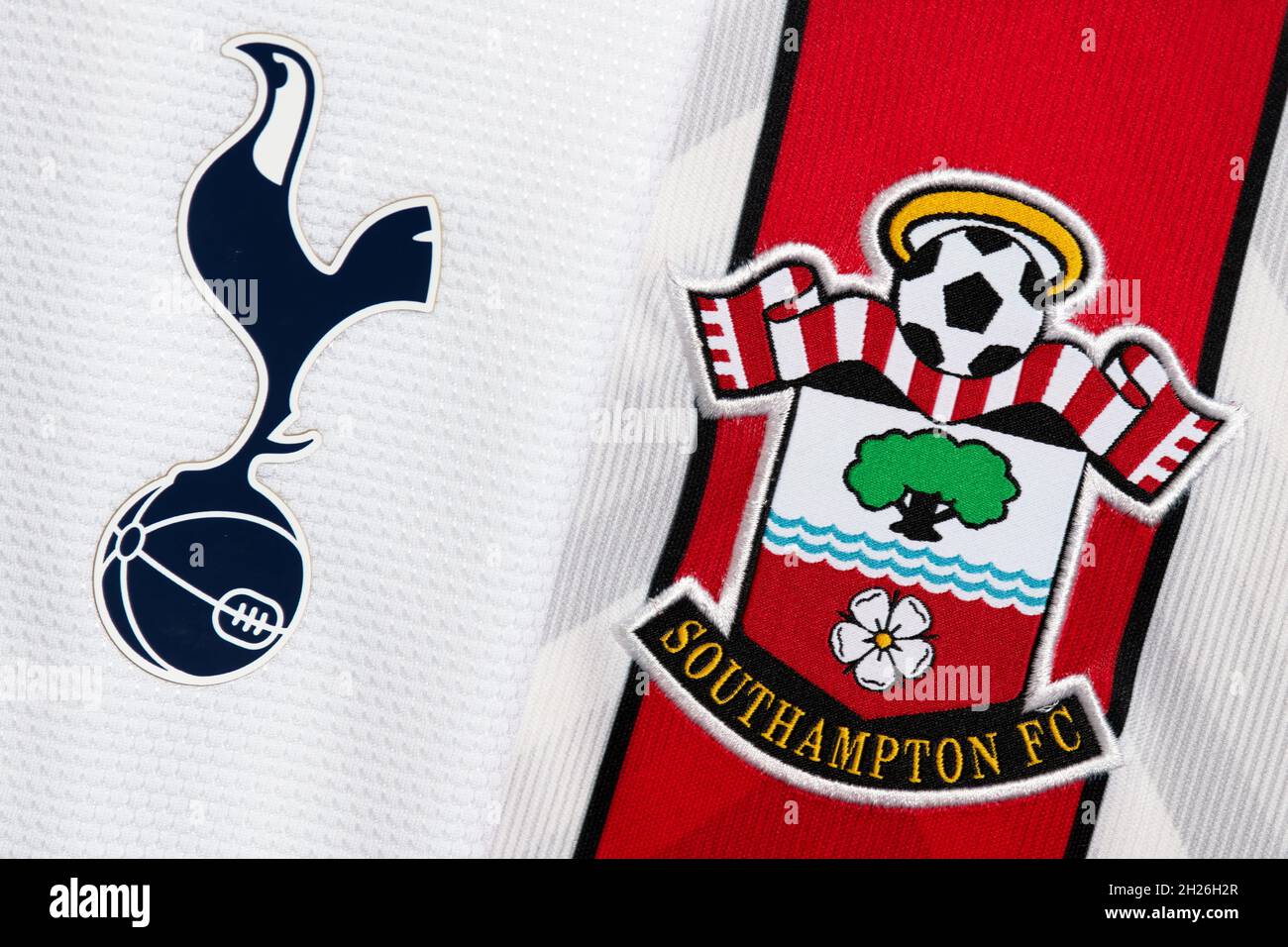 Southampton fc badge hi-res stock photography and images - Alamy
